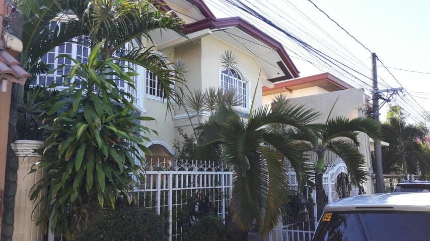 FOR RENT 4BR House and Lot in BF Homes Parañaque | Everbright Real Estate